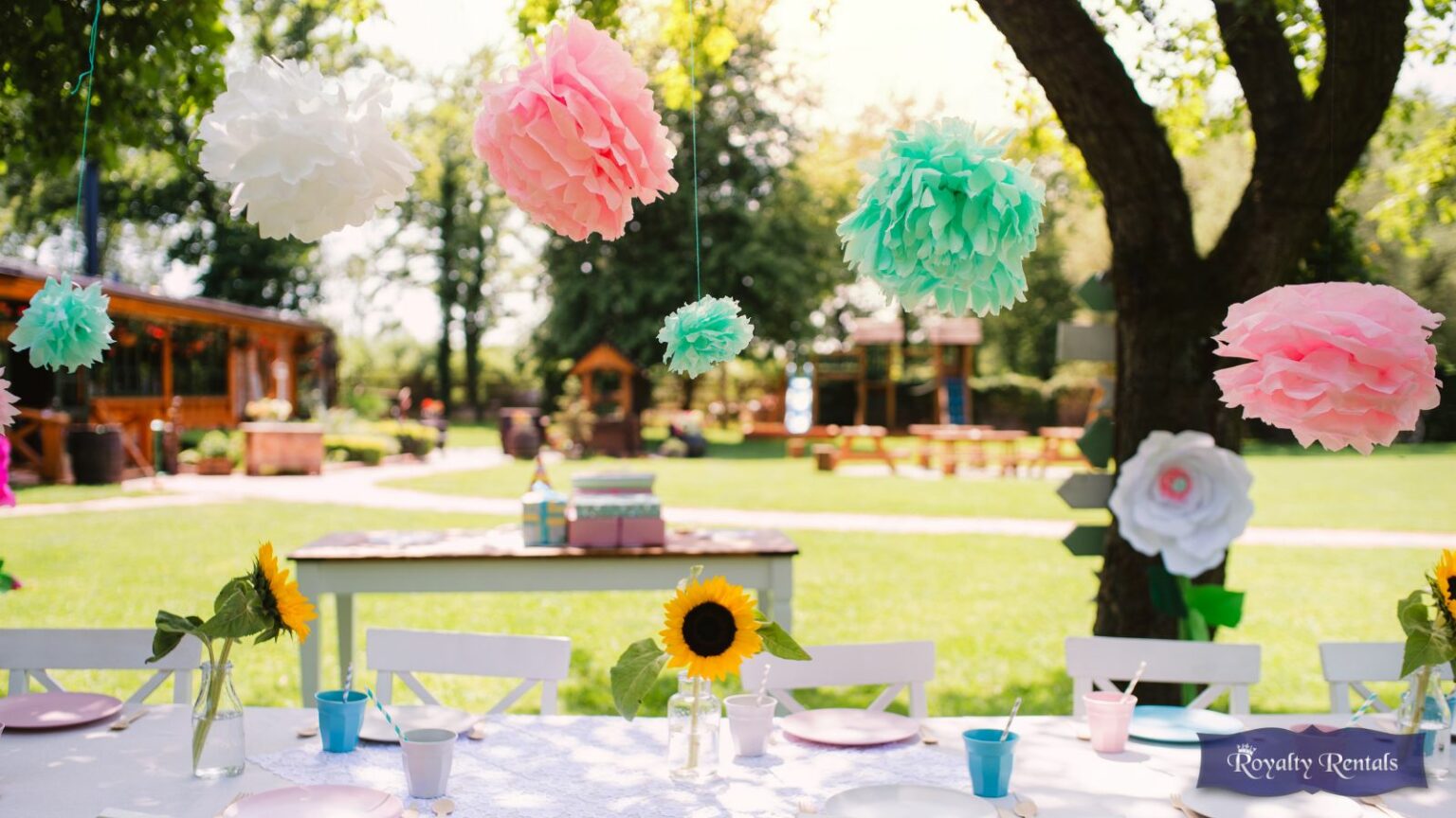 DIY Outdoor Party Decorations Guide | Royalty Rentals